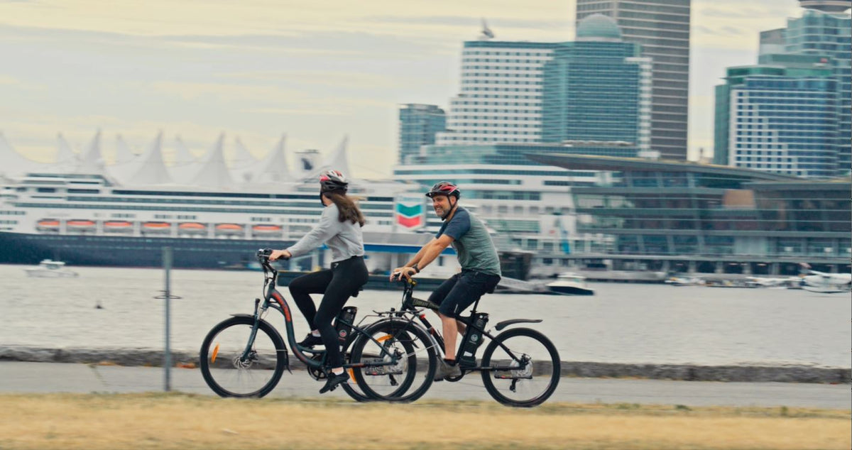 Urban Ryder and Urban Cruzer on the seawall – Green Light Cycle Ltd.